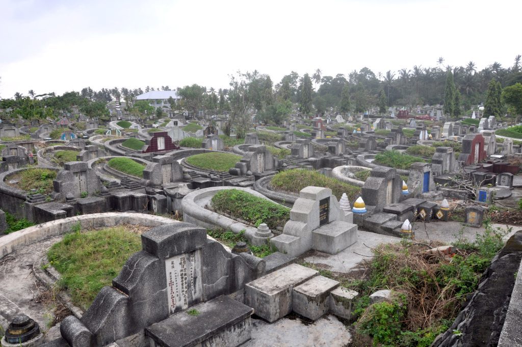 Bintaro Cemetry - THE LOMBOK GUIDE