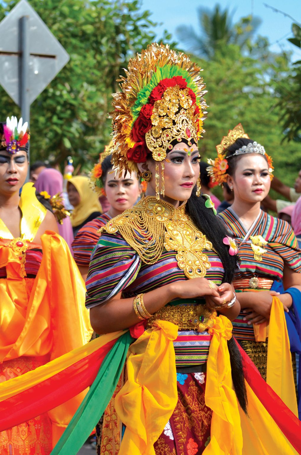 Putri Mandalika Legend - THE LOMBOK GUIDE